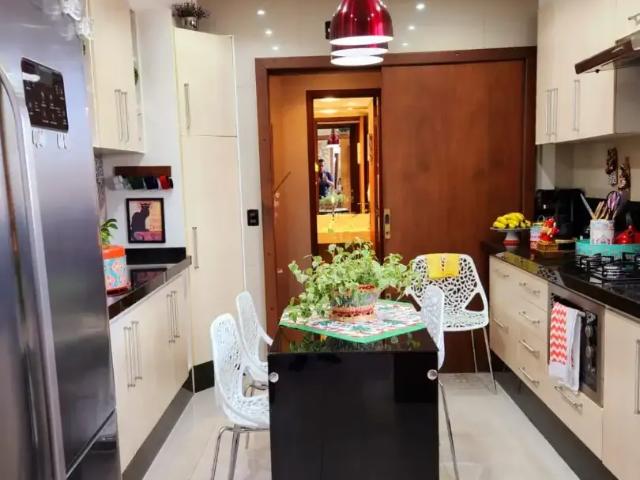 Apartamento para Venda em Londrina/PR Centro 3 Quartos