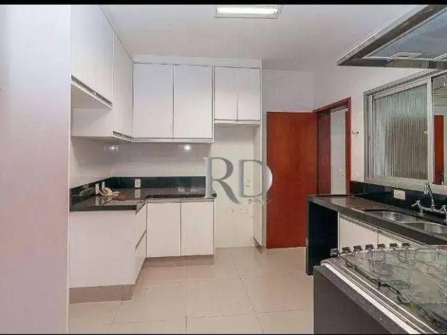 Apartamento para Venda em Londrina/PR Centro 3 Quartos