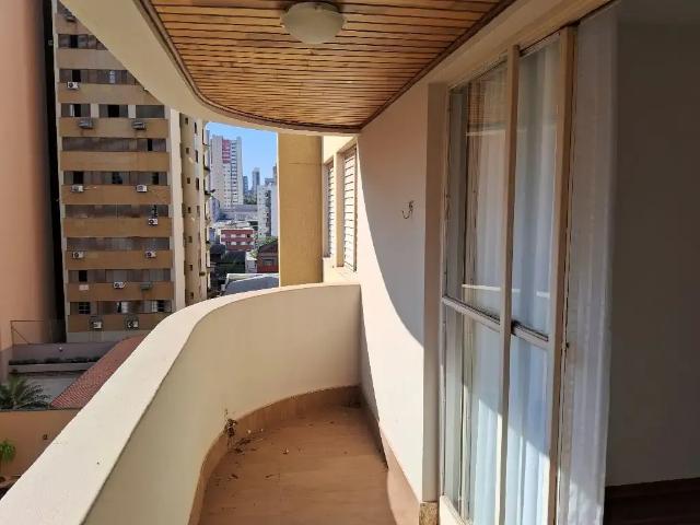 Apartamento para Venda em Londrina/PR Centro 3 Quartos