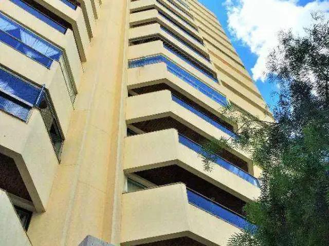 Apartamento para Venda em Londrina/PR Centro 4 Quartos