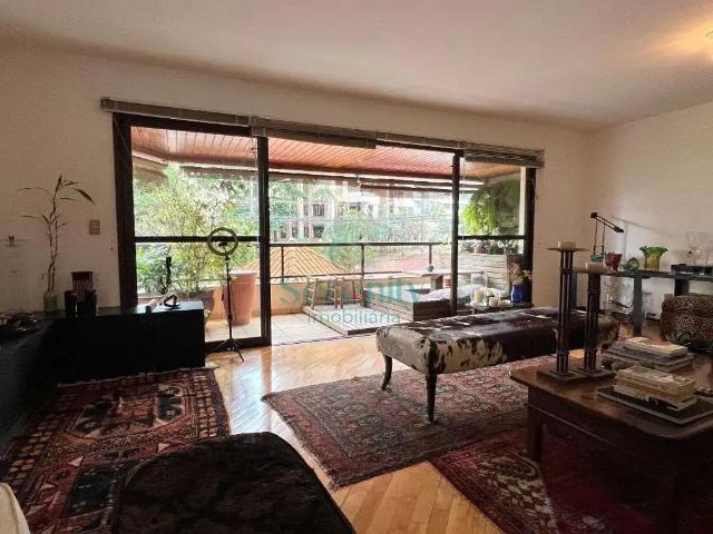 Apartamento para Venda em Londrina/PR Centro 4 Quartos