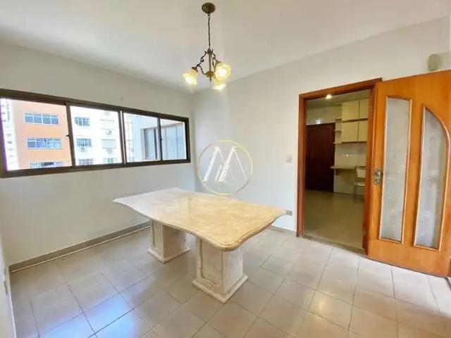 Apartamento para Venda em Londrina/PR Centro 4 Quartos