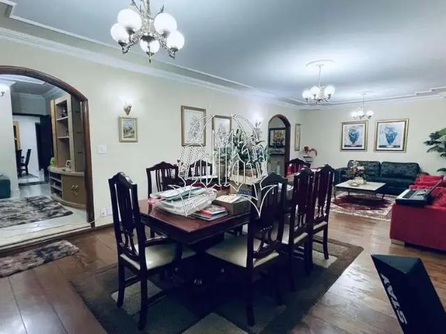 Apartamento para Venda em Londrina/PR Centro 4 Quartos
