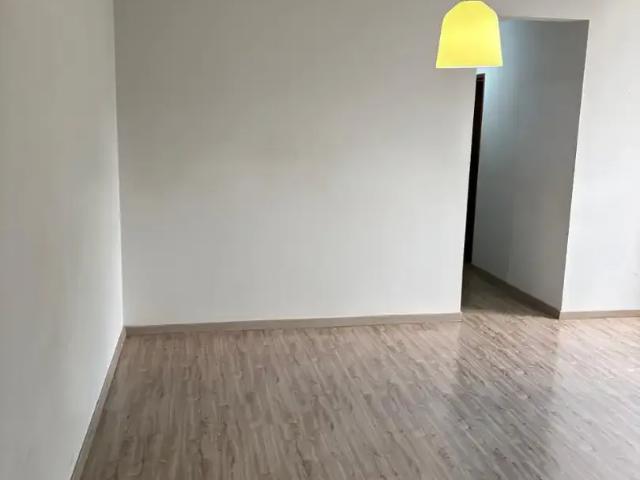 Apartamento para Venda em Londrina/PR Cláudia 3 Quartos