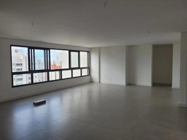 Apartamento para Venda em Londrina/PR Gleba Fazenda Palhano 3 Quartos