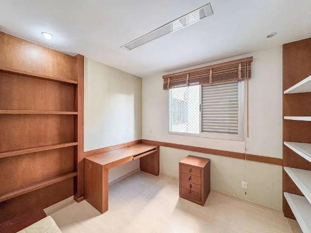 Apartamento para Venda em Londrina/PR Gleba Fazenda Palhano 3 Quartos