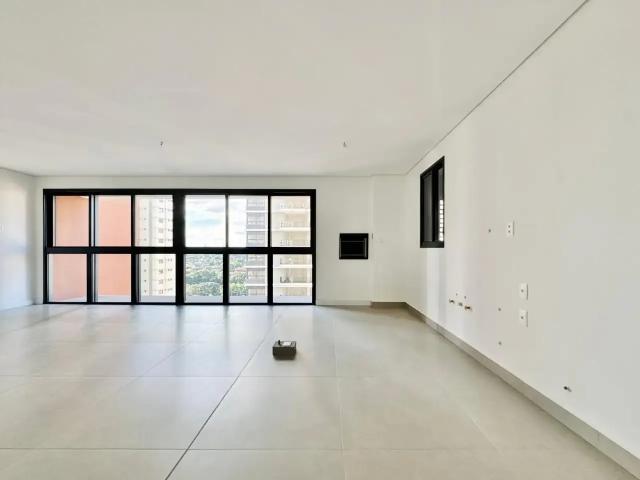 Apartamento para Venda em Londrina/PR Gleba Fazenda Palhano 3 Quartos