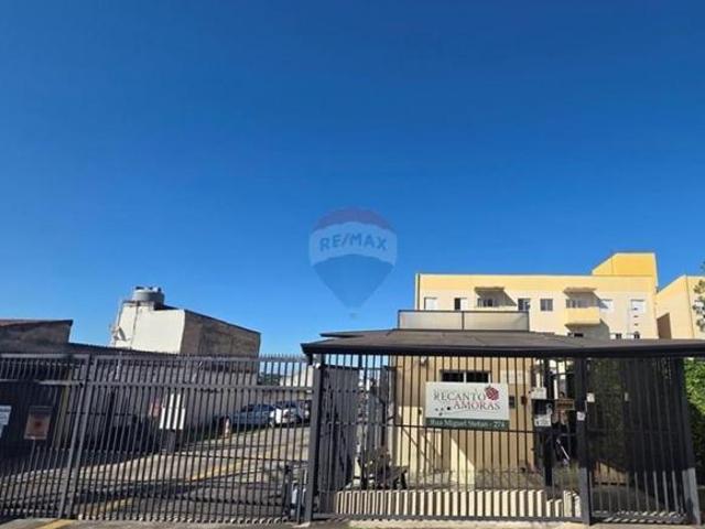 Apartamento para venda em Lopes De Oliveira de 61.00m² com 2 Quartos e 1 Garagem