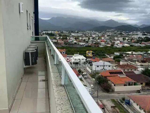 Apartamento para Venda em Palhoça/SC Centro 3 Quartos