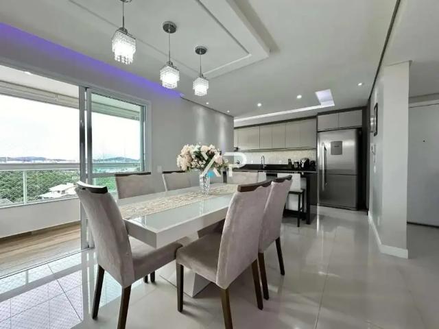 Apartamento para Venda em Palhoça/SC Centro 3 Quartos