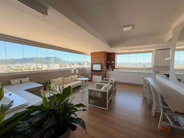 Apartamento para Venda em Palhoça/SC Centro 4 Quartos
