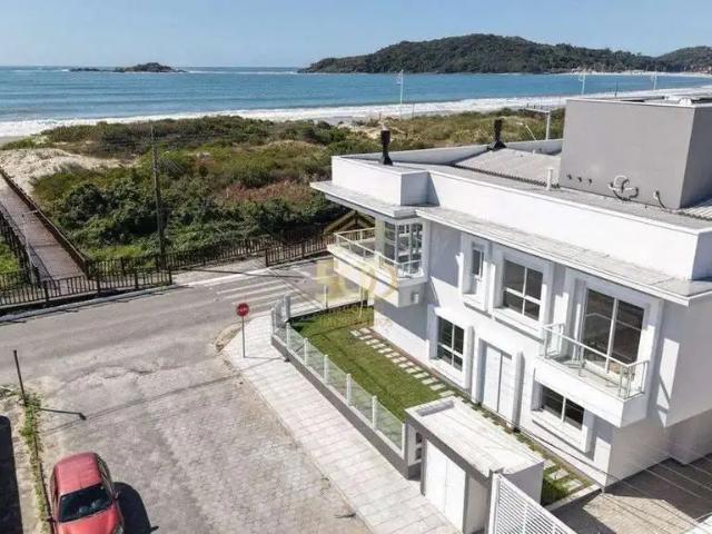 Apartamento para Venda em Palhoça/SC Enseada de Brito 2 Quartos