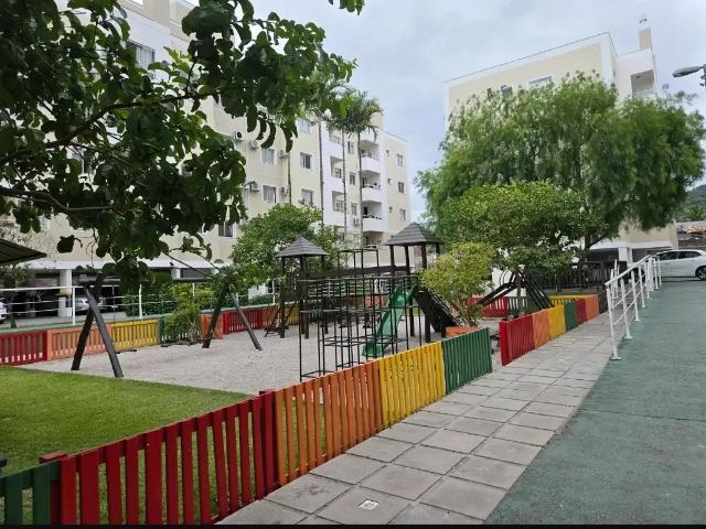Apartamento para Venda em Palhoça/SC Pagani 2 Quartos
