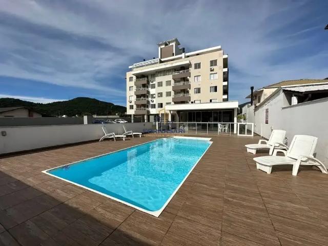 Apartamento para Venda em Palhoça/SC Praia de Fora 2 Quartos