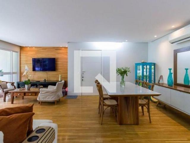 Apartamento para venda em Panamby de 132.00m² com 3 Quartos, 3 Suites e 2 Garagens