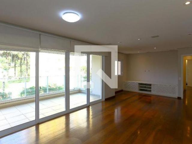 Apartamento para venda em Panamby de 130.00m² com 3 Quartos, 3 Suites e 2 Garagens