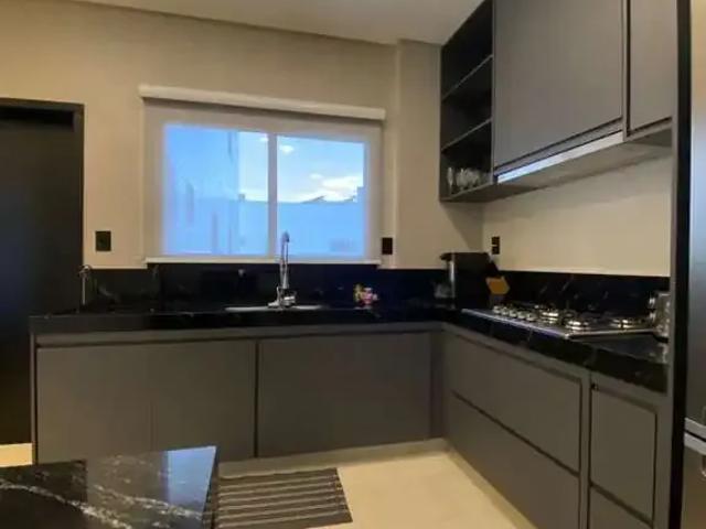 Apartamento para Venda em Patos de Minas/MG Centro 3 Quartos