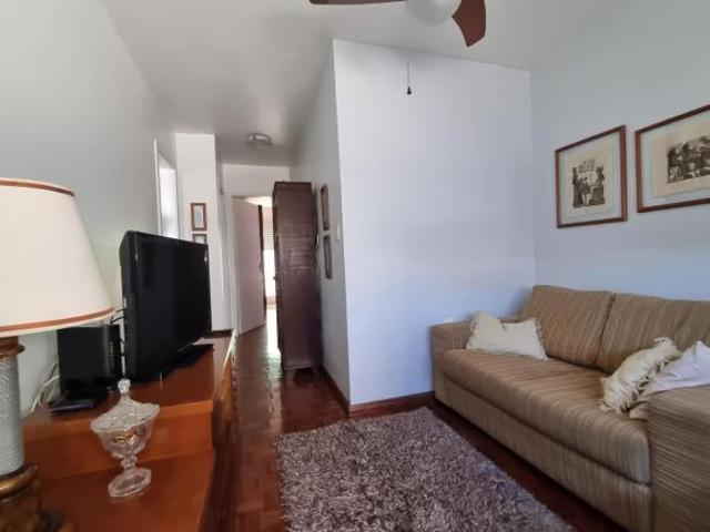 Apartamento para Venda em Pelotas, Centro, 2 dormitórios, 1 banheiro, 1 vaga