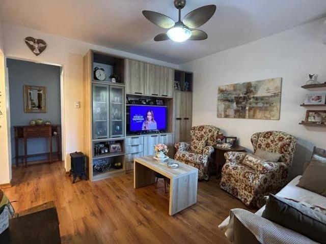 Apartamento para Venda em Pelotas, Centro, 2 dormitórios, 1 suíte, 2 banheiros, 1 vaga