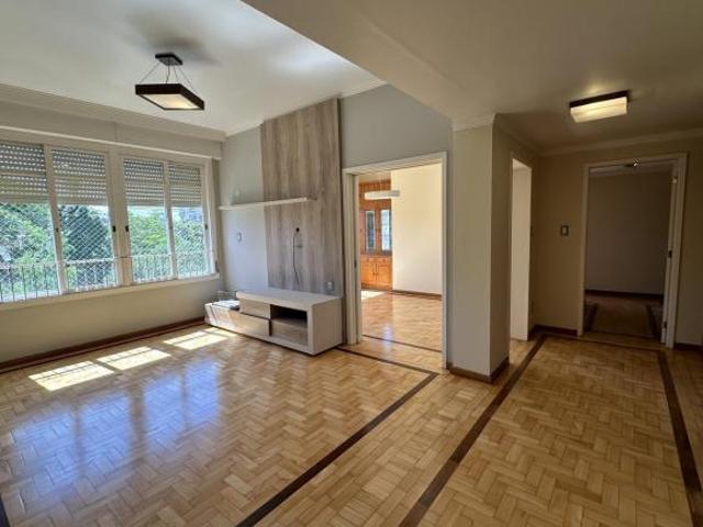 Apartamento para Venda em Pelotas, Centro, 2 dormitórios, 1 suíte, 3 banheiros, 1 vaga