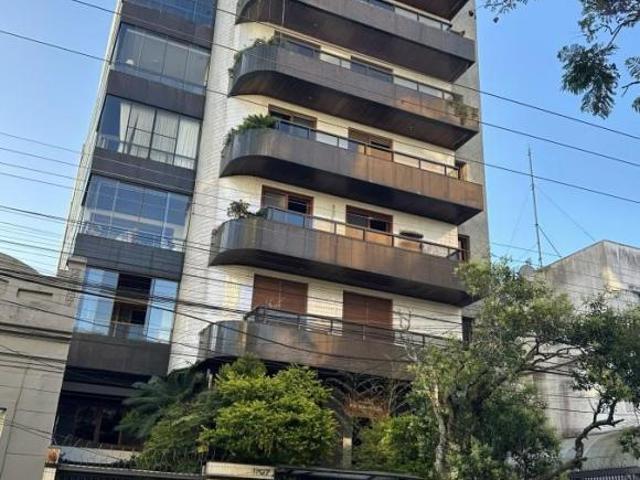 Apartamento para Venda em Pelotas, Centro, 2 dormitórios, 1 suíte, 3 banheiros, 1 vaga