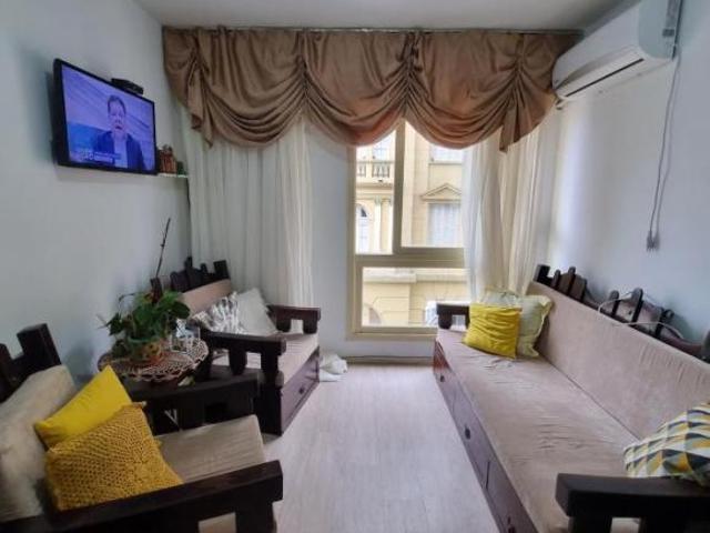 Apartamento para Venda em Pelotas, Centro, 2 dormitórios, 2 banheiros
