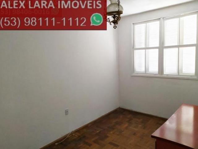 Apartamento para Venda em Pelotas, Centro, 3 dormitórios, 1 banheiro