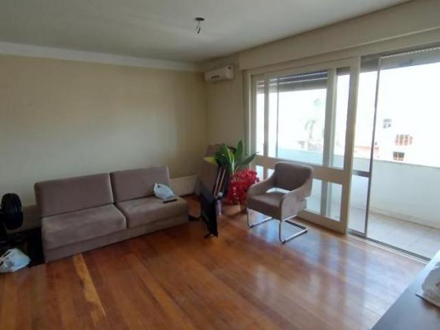 Apartamento para Venda em Pelotas, Centro, 3 dormitórios, 1 suíte, 3 banheiros, 2 vagas