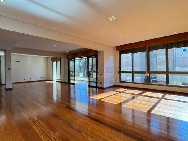 Apartamento para Venda em Pelotas/RS Centro 3 Quartos
