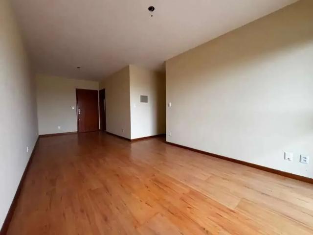 Apartamento para Venda em Pelotas/RS Centro 3 Quartos