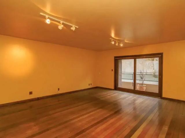 Apartamento para Venda em Pelotas/RS Centro 3 Quartos