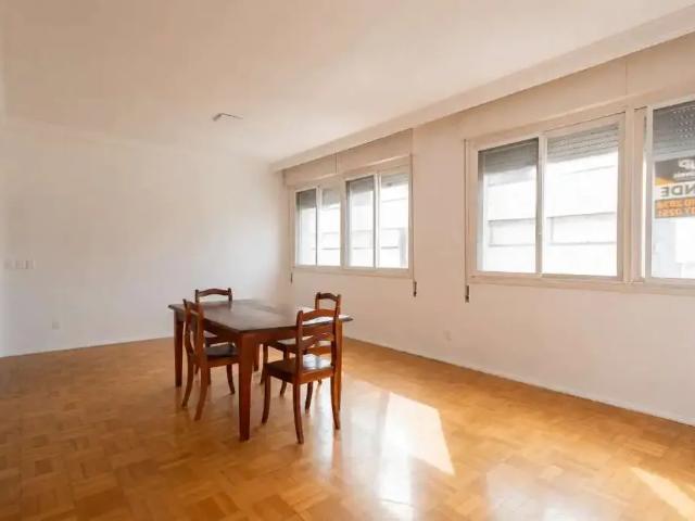 Apartamento para Venda em Pelotas/RS Centro 3 Quartos