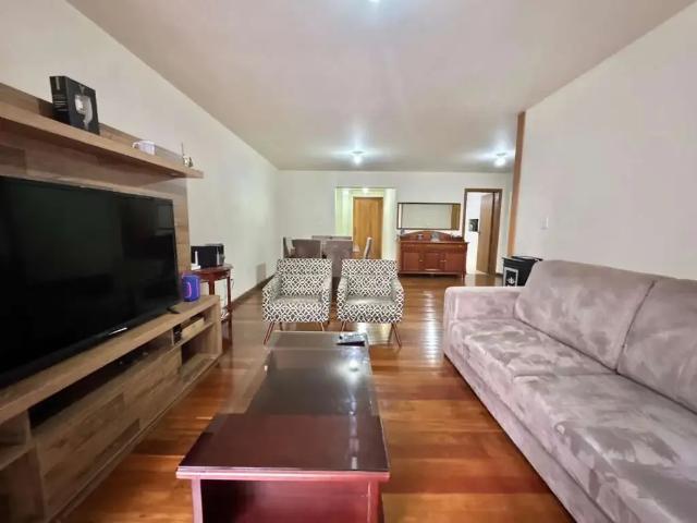 Apartamento para Venda em Pelotas/RS Centro 3 Quartos