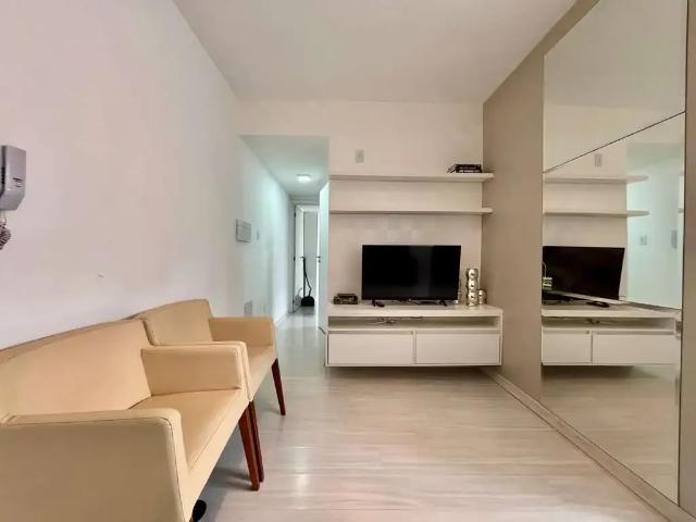Apartamento para Venda em Pelotas/RS Centro 2 Quartos