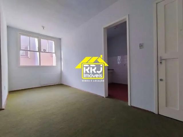 Apartamento para Venda em Pelotas/RS Centro 2 Quartos