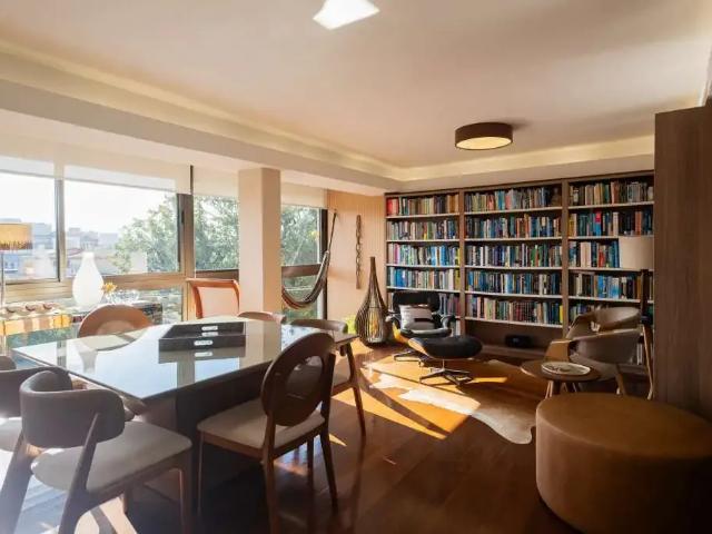 Apartamento para Venda em Pelotas/RS Centro 4 Quartos