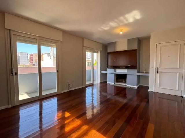 Apartamento para Venda em Pelotas/RS Centro 4 Quartos