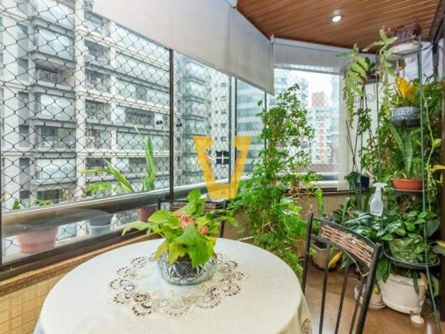 Apartamento para venda em Perdizes com 5 quartos, sendo 3 suítes, 185m²
