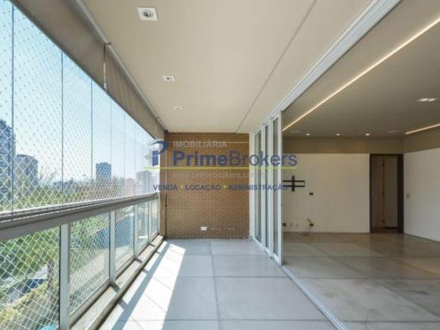 Apartamento para venda em Perdizes com 3 quartos, sendo 3 suítes, 137m²