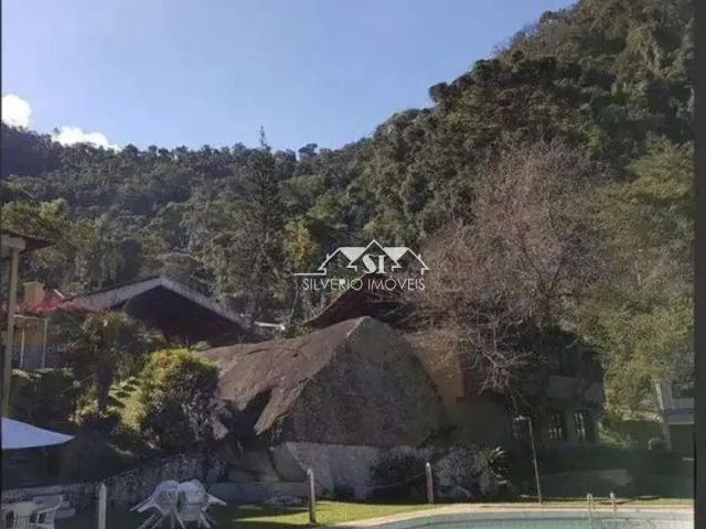 Apartamento para Venda em Petrópolis/RJ Bonsucesso 2 Quartos