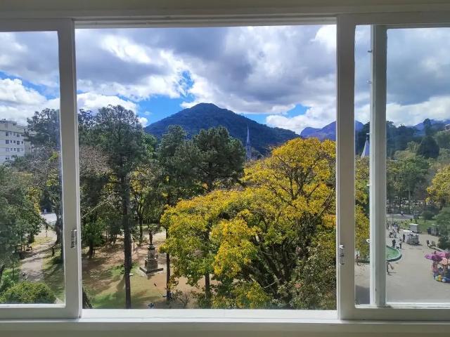 Apartamento para Venda em Petrópolis/RJ Centro 3 Quartos