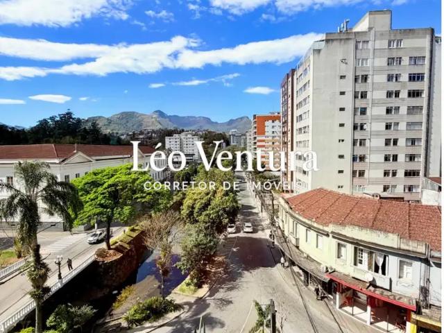 Apartamento para Venda em Petrópolis/RJ Centro 3 Quartos