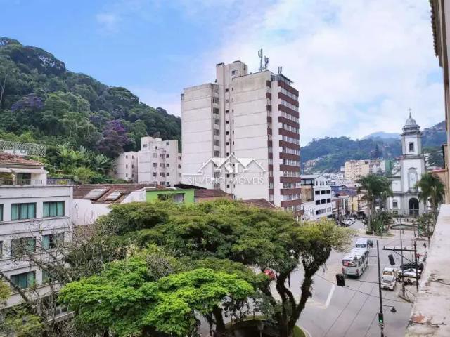 Apartamento para Venda em Petrópolis/RJ Centro 2 Quartos