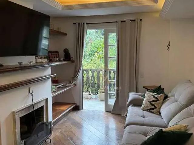 Apartamento para Venda em Petrópolis/RJ Centro 2 Quartos