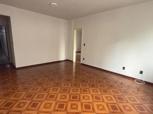 Apartamento para Venda em Petrópolis/RJ Centro 2 Quartos