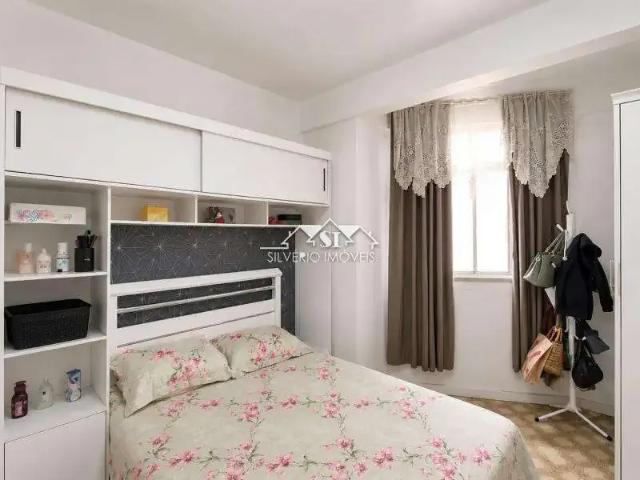 Apartamento para Venda em Petrópolis/RJ Centro 2 Quartos