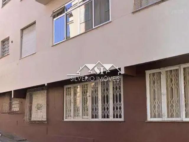 Apartamento para Venda em Petrópolis/RJ Centro 2 Quartos