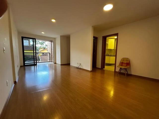 Apartamento para Venda em Petrópolis/RJ Coronel Veiga 2 Quartos