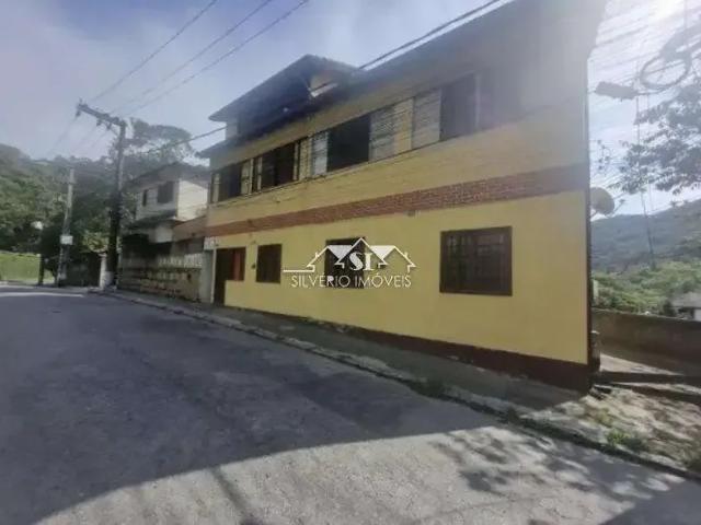 Apartamento para Venda em Petrópolis/RJ Fazenda Inglesa 3 Quartos