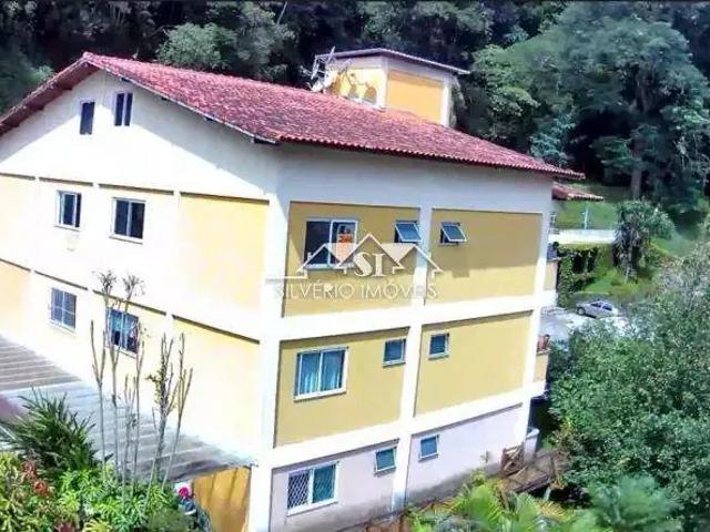 Apartamento para Venda em Petrópolis/RJ Itaipava 3 Quartos